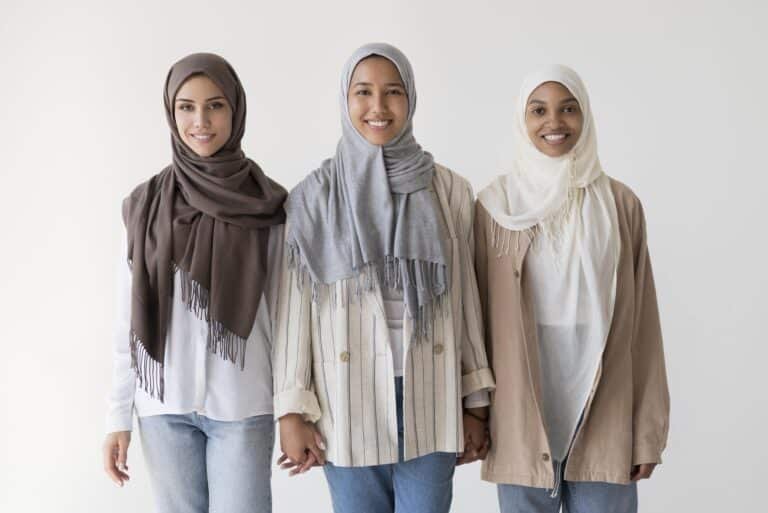Perfect Guide: Why Do Muslim Women Wear Hijab? | Hicabistan